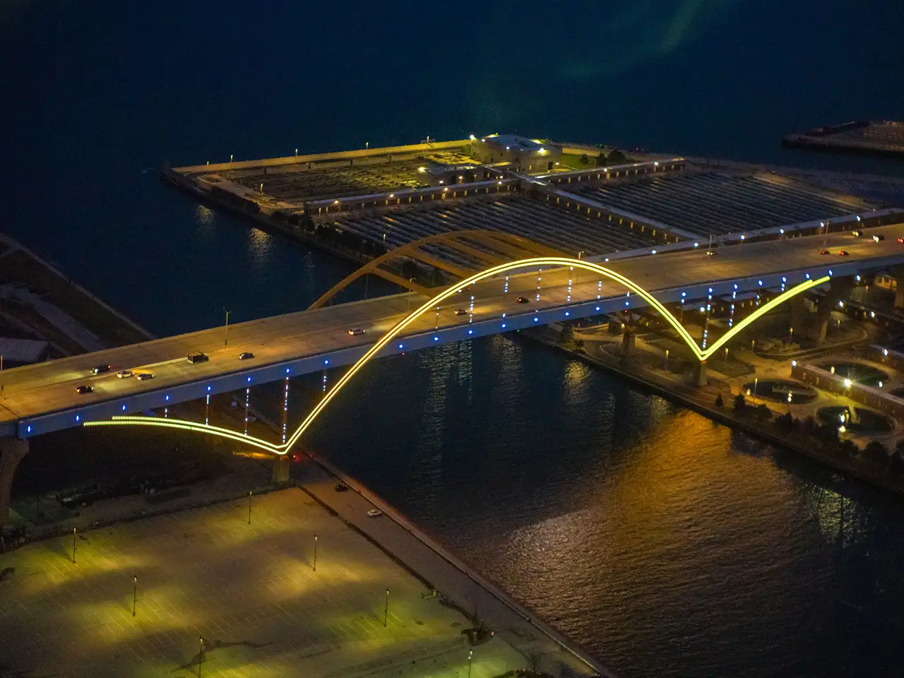 Milwaukee Helicopter Rides | MyFlight Tours | Book Online