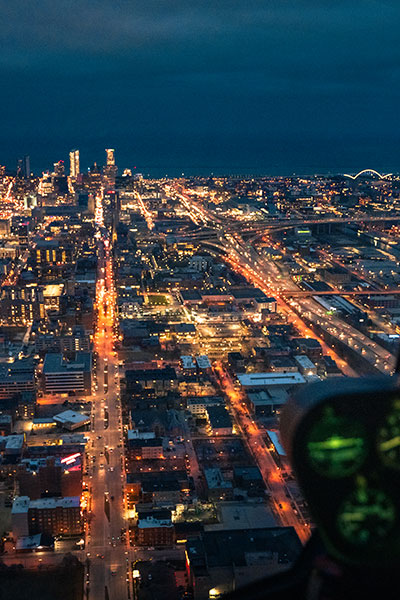 Milwaukee Skyline - Helicopter rides across the U.S.
